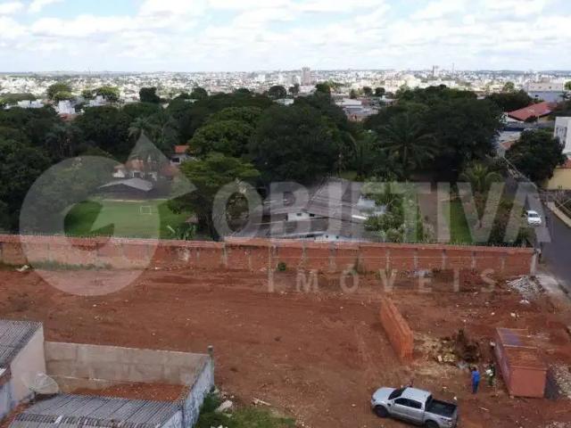 Terreno / Lote para Venda em Uberlândia/MG Saraiva