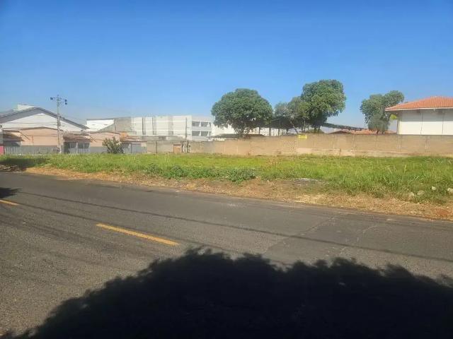 Terreno / Lote para Venda em Uberlândia/MG Saraiva