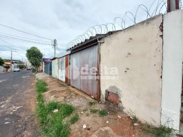 Terreno / Lote para Venda em Uberlândia/MG Saraiva