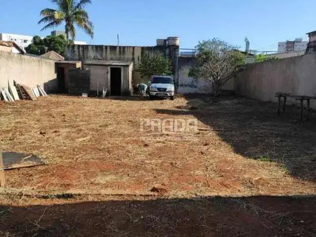 Terreno / Lote para Venda em Uberlândia/MG Saraiva