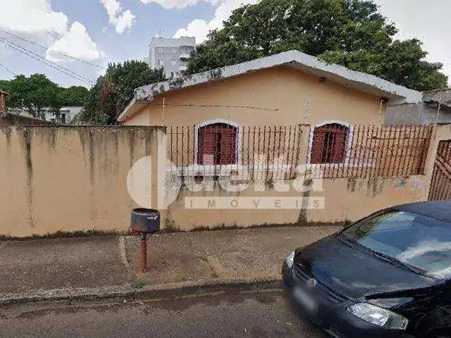 Terreno / Lote para Venda em Uberlândia/MG Saraiva