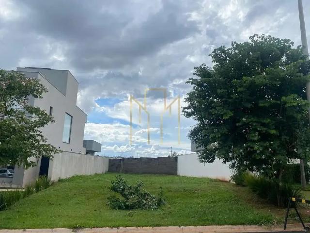 Terreno / Lote para Venda em Uberlândia/MG Shopping Park