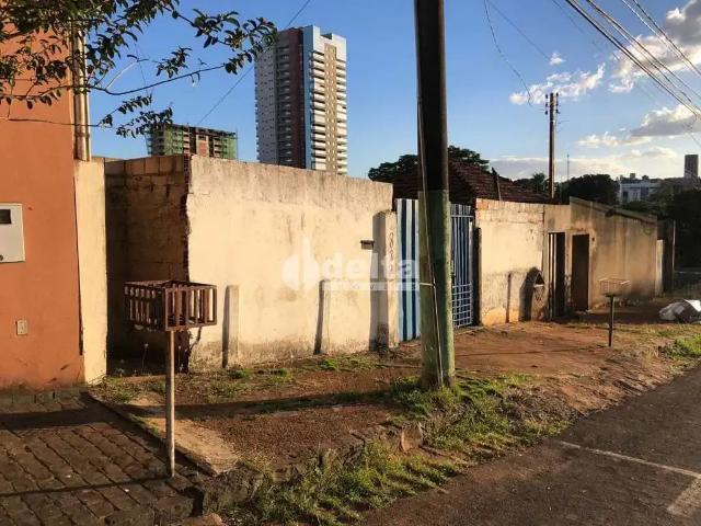 Terreno / Lote para Venda em Uberlândia/MG Tabajaras