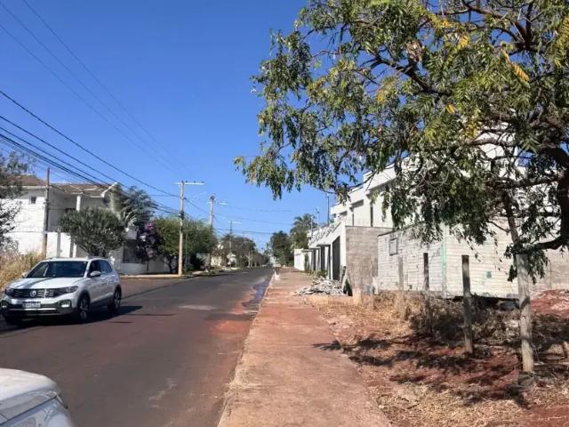 Terreno / Lote para Venda em Uberlândia/MG Tabajaras