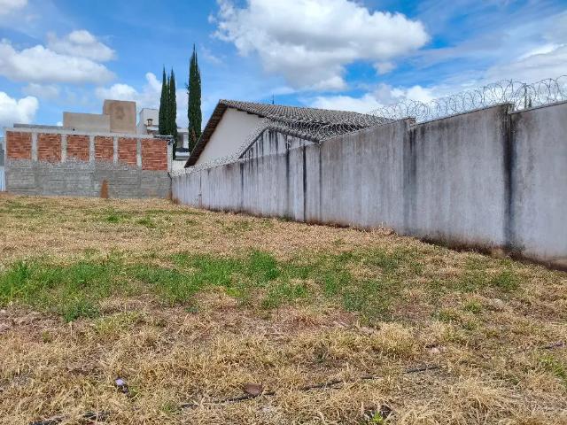 Terreno / Lote para Venda em Uberlândia/MG Vigilato Pereira