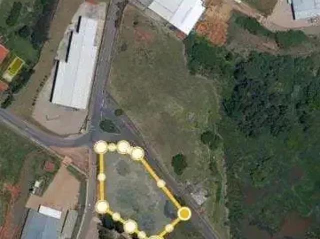 Terreno / Lote para Venda em Valinhos/SP Macuco