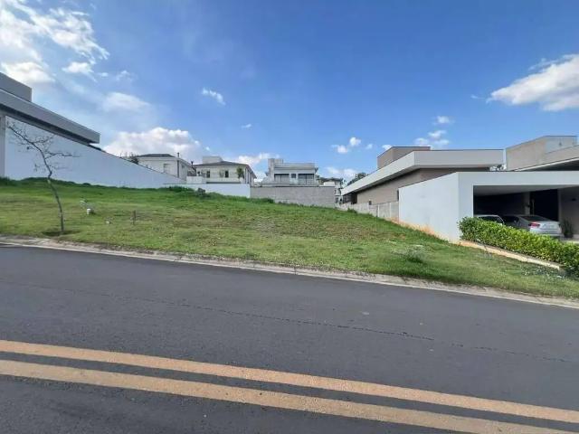 Terreno / Lote para Venda em Valinhos/SP Joapiranga