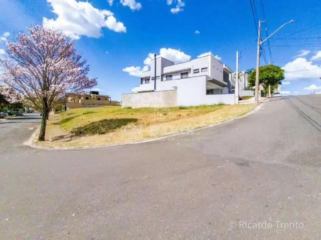 Terreno / Lote para Venda em Valinhos/SP Vila Santana