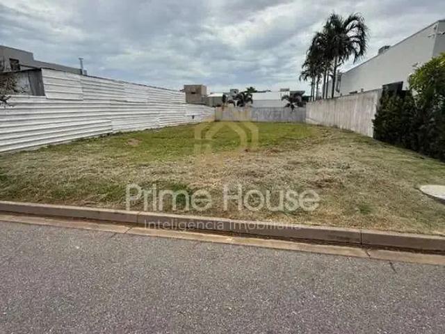 Terreno / Lote para Venda em Várzea Grande/MT Petrópolis