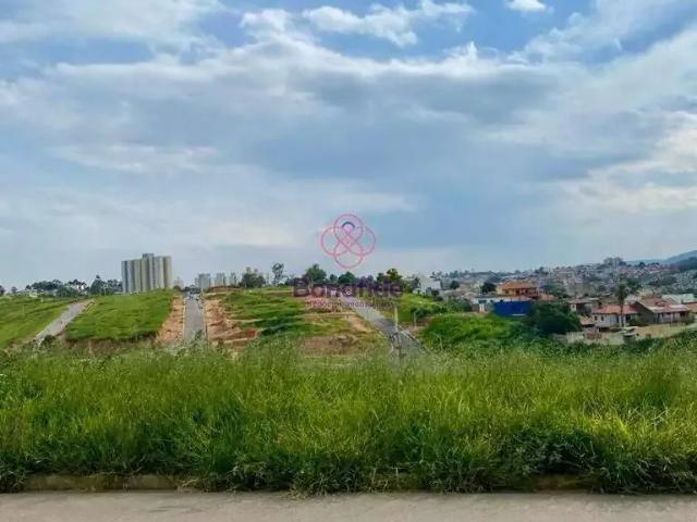 Terreno / Lote para Venda em Várzea Paulista/SP Parque Petrópolis