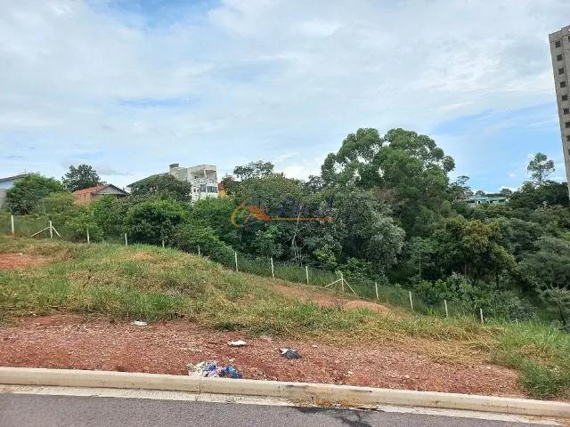 Terreno / Lote para Venda em Várzea Paulista/SP Parque Petrópollis
