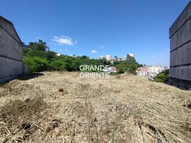 Terreno / Lote para Venda em Volta Redonda/RJ Jardim Amália