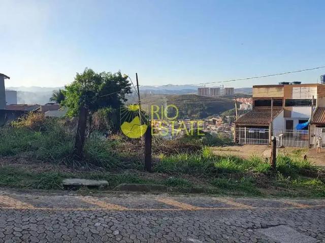 Terreno / Lote para Venda em Volta Redonda/RJ Jardim Amália