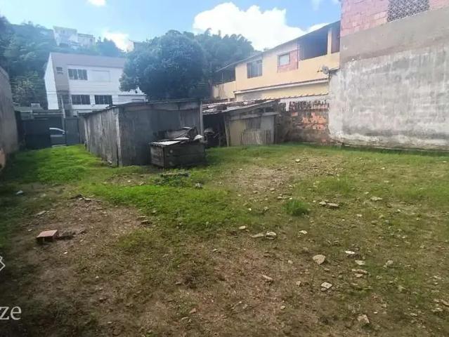Terreno / Lote para Venda em Volta Redonda/RJ São Geraldo