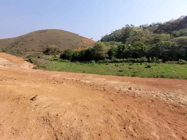 Terreno / Lote para Venda em Volta Redonda/RJ Santa Rita do Zarur