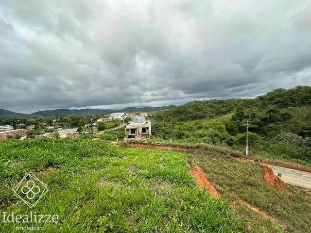 Terreno / Lote para Venda em Volta Redonda/RJ Roma
