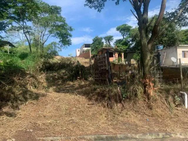 Terreno / Lote para Venda em Volta Redonda/RJ Roma