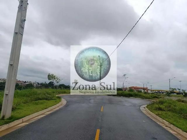 Terreno / Lote para Venda em Votorantim/SP Vivalegro