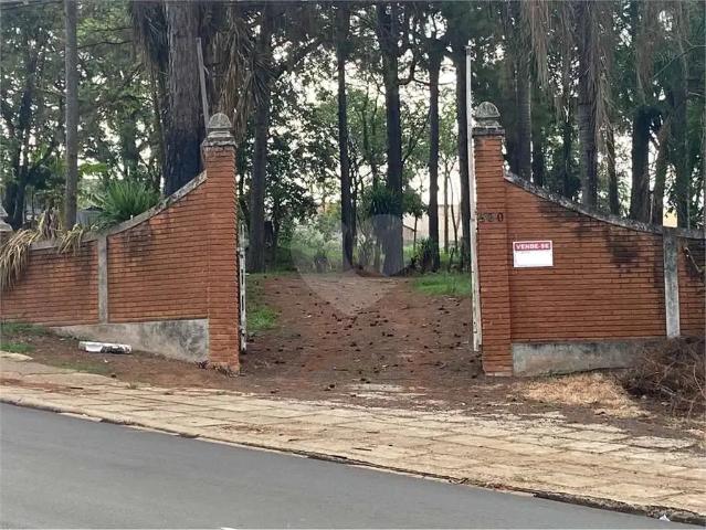 Terreno / Lote para Venda em Américo Brasiliense/SP Jardim São José