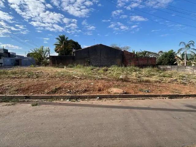 Terreno / Lote para Venda em Aparecida de Goiânia/GO Jardim Helvécia