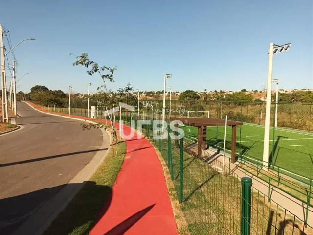 Terreno / Lote para Venda em Aparecida de Goiânia/GO Jardins Versalhes