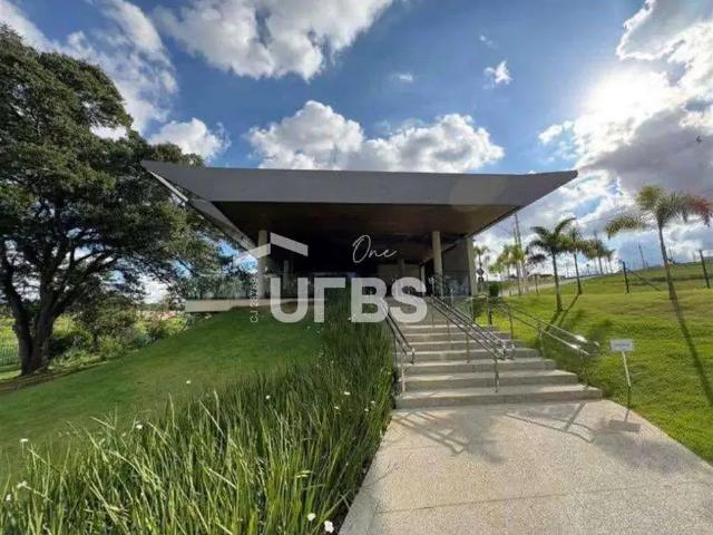 Terreno / Lote para Venda em Aparecida de Goiânia/GO Jardins Versalhes