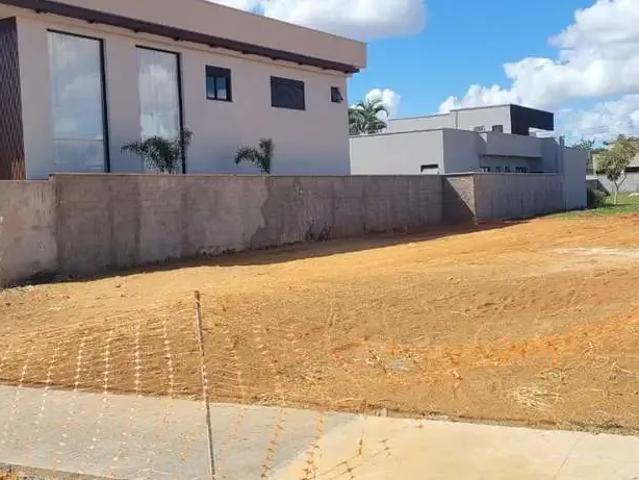 Terreno / Lote para Venda em Aparecida de Goiânia/GO Parqville Pinheiros