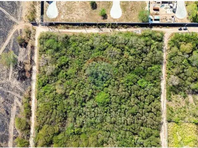 Terreno / Lote para Venda em Aquiraz/CE Centro