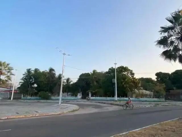 Terreno / Lote para Venda em Aquiraz/CE Jacundá