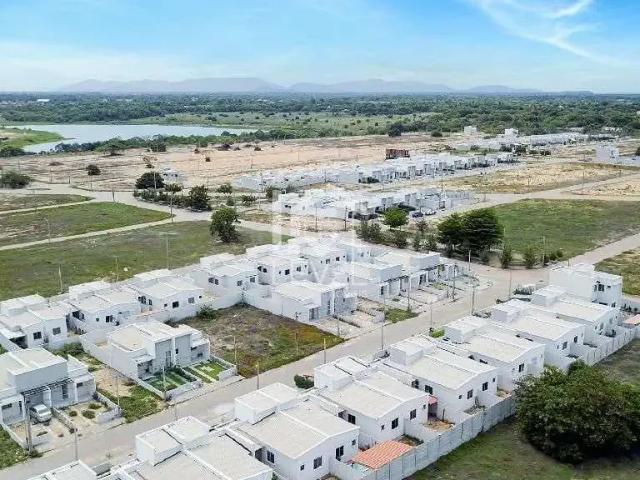 Terreno / Lote para Venda em Aquiraz/CE Patacas