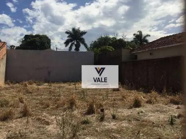 Terreno / Lote para Venda em Araçatuba/SP Planalto