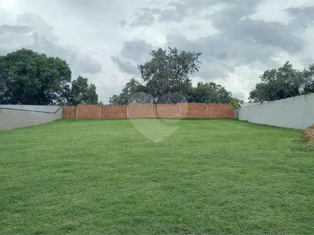Terreno / Lote para Venda em Araçoiaba da Serra/SP Village Araçoiaba
