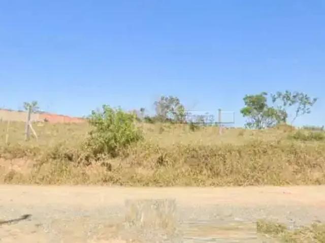Terreno / Lote para Venda em Araçoiaba da Serra/SP Cercado
