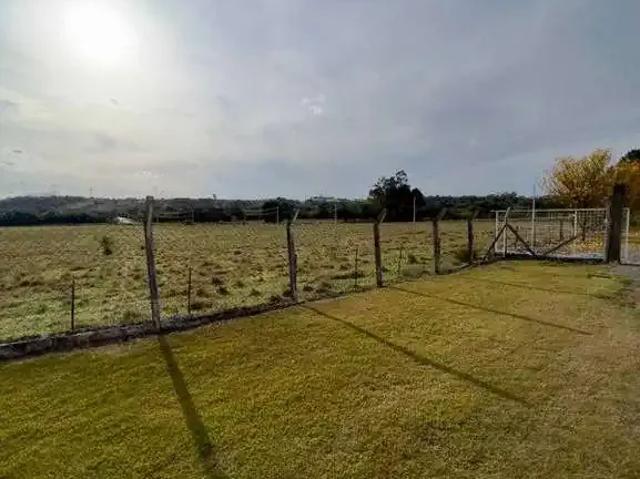 Terreno / Lote para Venda em Araçoiaba da Serra/SP Cercado