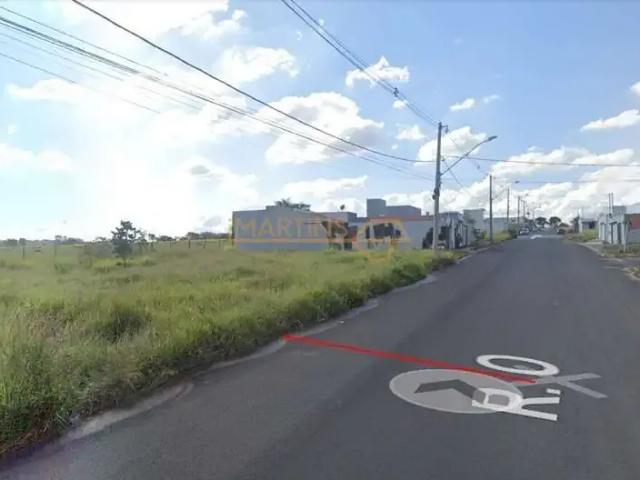 Terreno / Lote para Venda em Araguari/MG Bosque