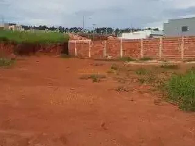 Terreno / Lote para Venda em Araguari/MG Bosque