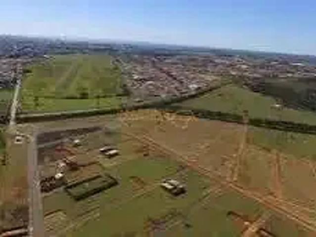 Terreno / Lote para Venda em Araguari/MG Centro