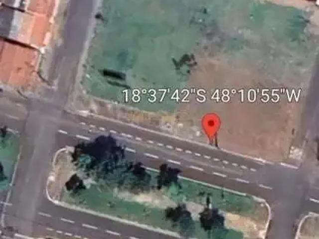 Terreno / Lote para Venda em Araguari/MG Conjunto Ouro Verde