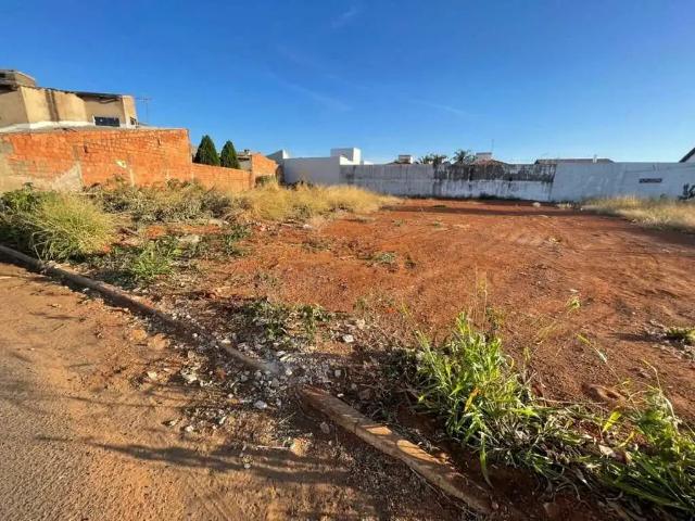 Terreno / Lote para Venda em Araguari/MG Conjunto Ouro Verde