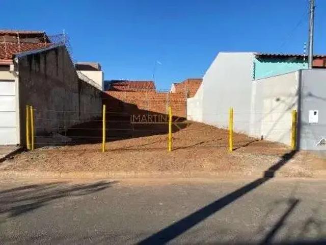 Terreno / Lote para Venda em Araguari/MG Fátima