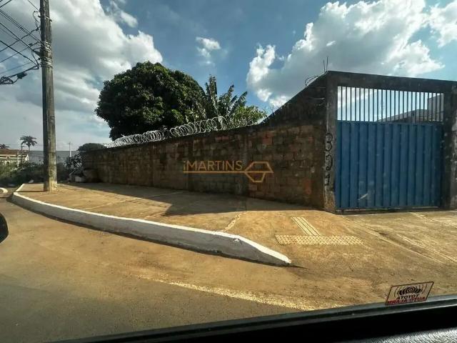Terreno / Lote para Venda em Araguari/MG Goiás