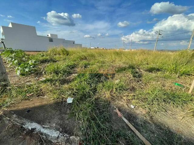 Terreno / Lote para Venda em Araguari/MG Conjunto Ouro Verde