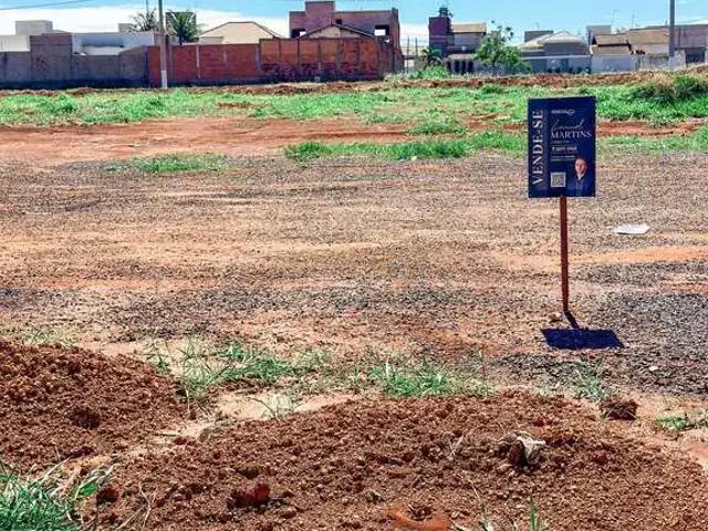 Terreno / Lote para Venda em Araguari/MG Conjunto Ouro Verde