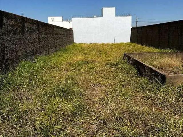 Terreno / Lote para Venda em Araguari/MG Conjunto Ouro Verde