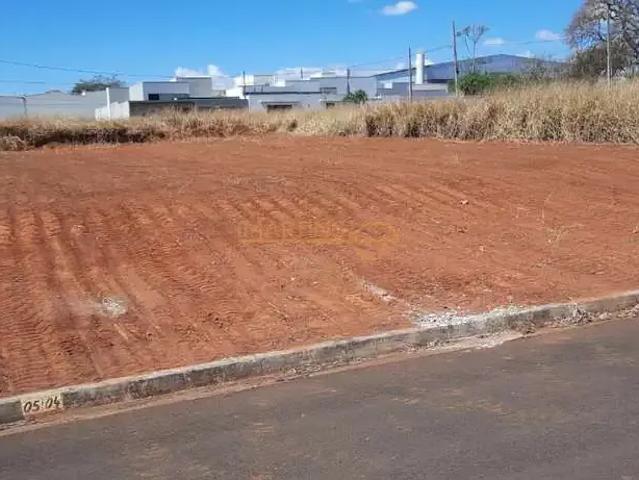 Terreno / Lote para Venda em Araguari/MG Sibipiruna