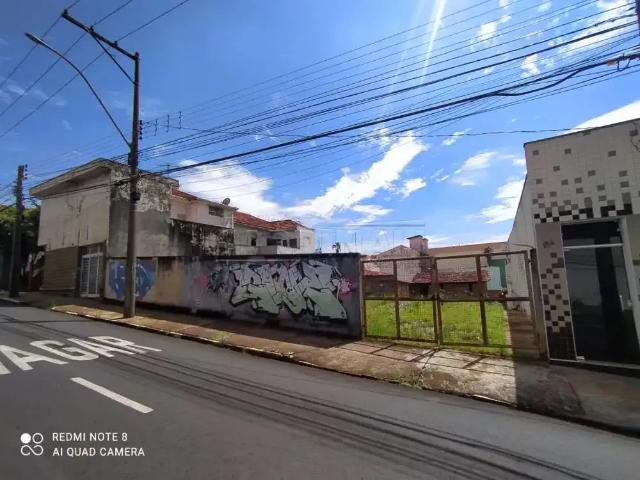 Terreno / Lote para Venda em Araraquara/SP Centro