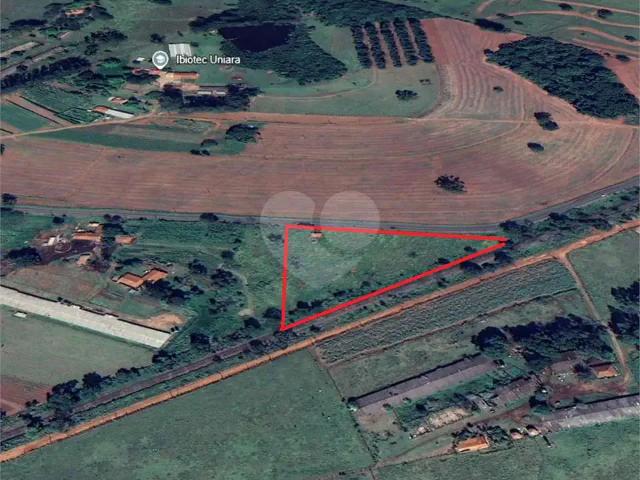 Terreno / Lote para Venda em Araraquara/SP Chácara Flora Araraquara