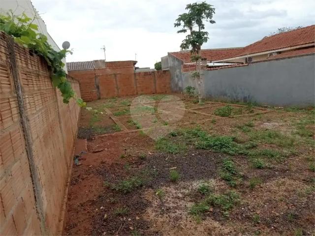Terreno / Lote para Venda em Araraquara/SP Jardim Maria Luiza