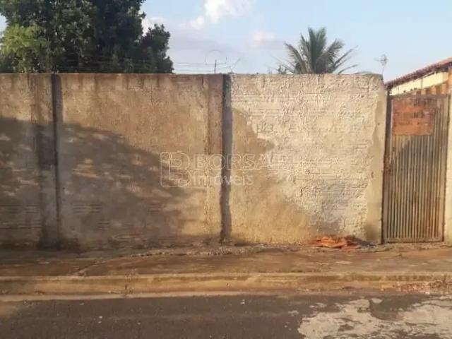 Terreno / Lote para Venda em Araraquara/SP Jardim Arco Íris
