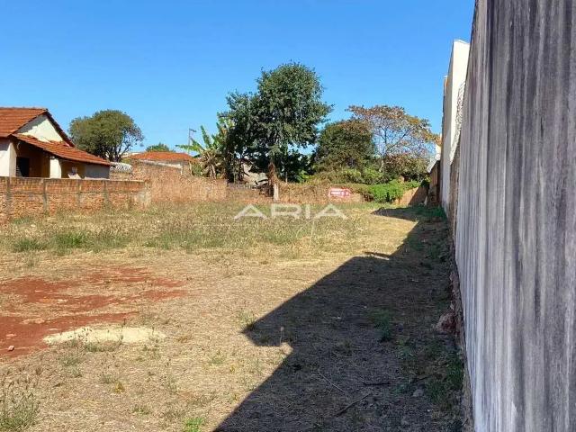 Terreno / Lote para Venda em Araraquara/SP Jardim Ártico